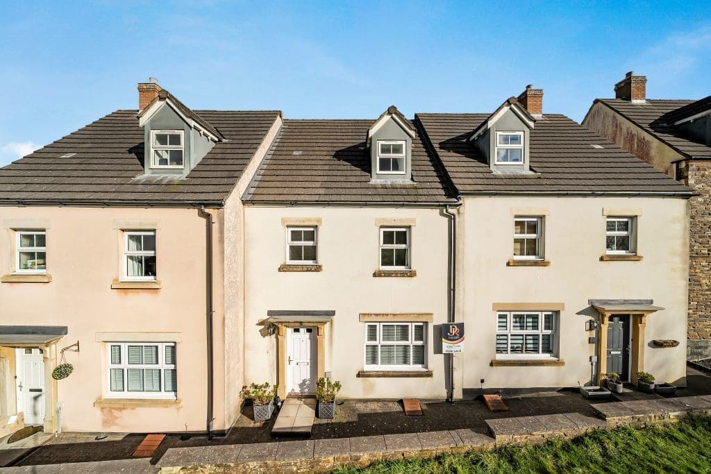 Properties - David J Robinson Estate Agents & Auctioneers